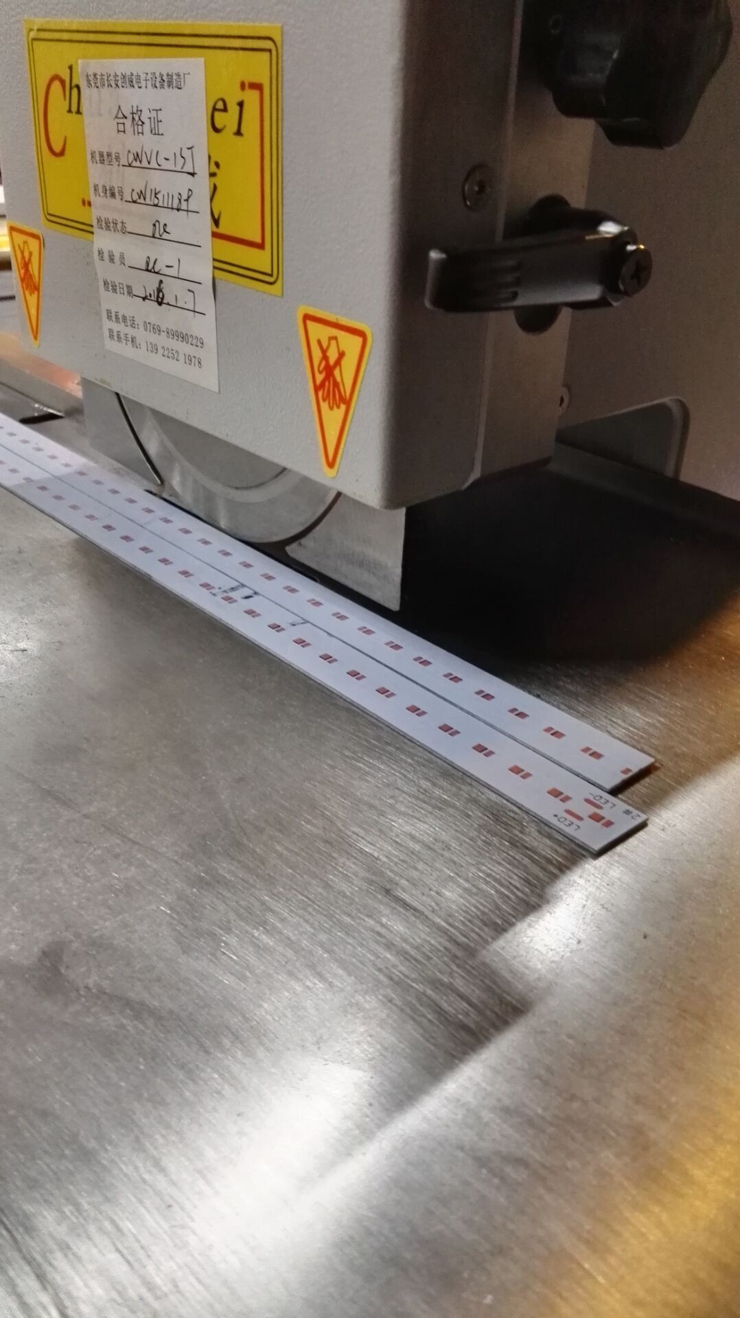 Pre-Scored PCB Depanelizer V Groove PCB Separator V Cut PCB Depaneling